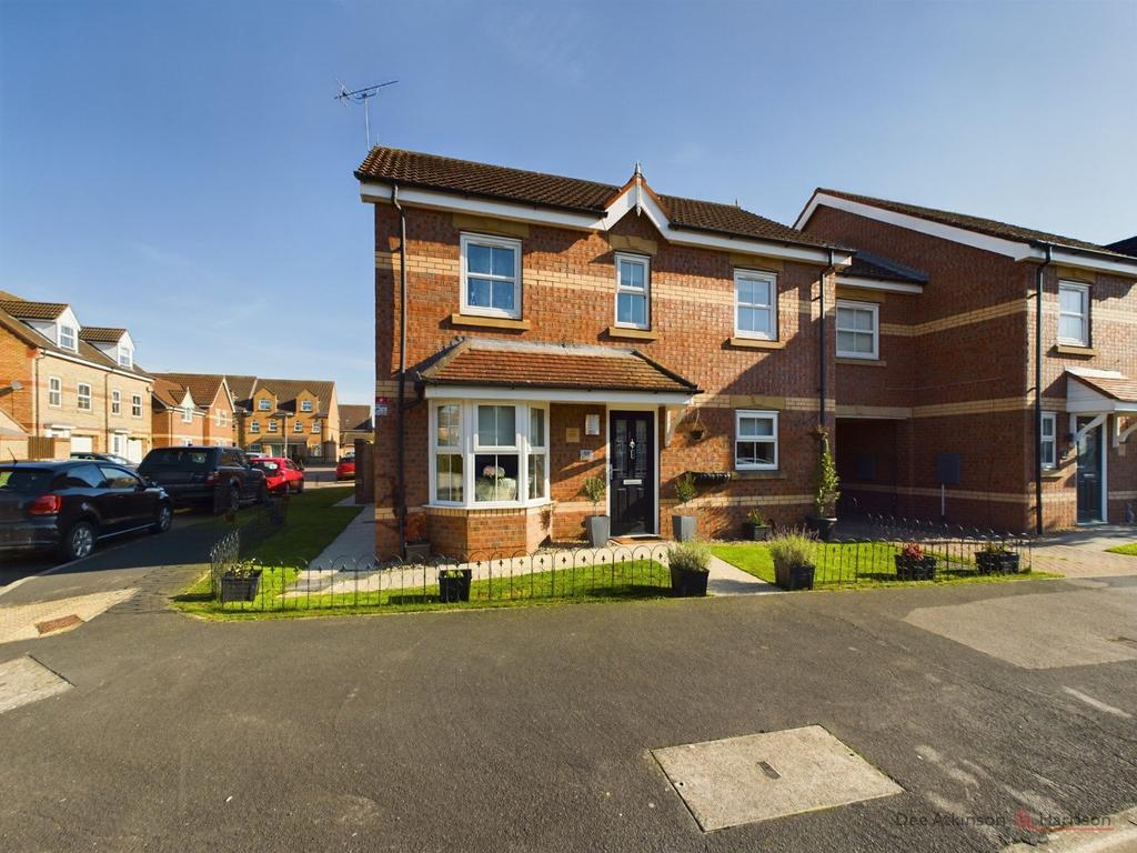 Bethell Walk, Driffield, YO25 5PD 4 bed link detached house for sale ...