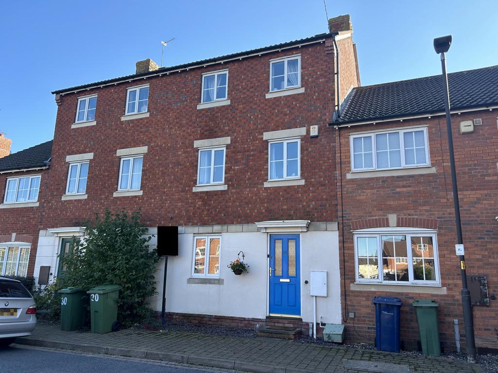 Walton Cardiff, Tewkesbury GL20 3 bed townhouse for sale - £289,500