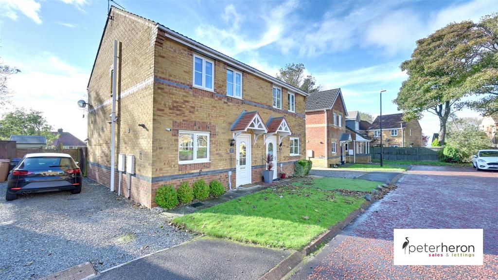 Hetherset Close, Havelock Park... 3 bed semi-detached house - £145,000