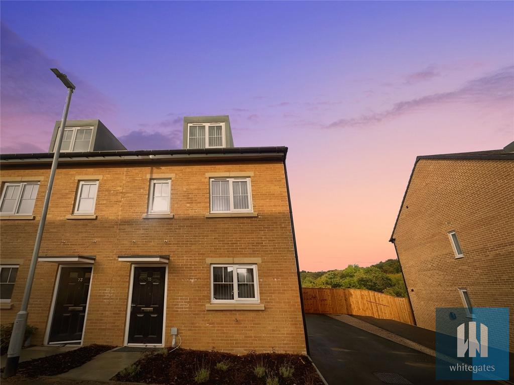 Spindle Walk, Huddersfield, HD2 3 bed semi-detached house - £1,295 pcm ...
