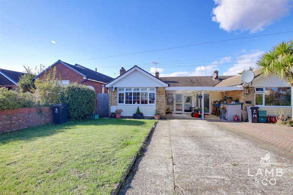 London Road, Clacton-on-Sea CO15 2 bed semi-detached bungalow - £245,000