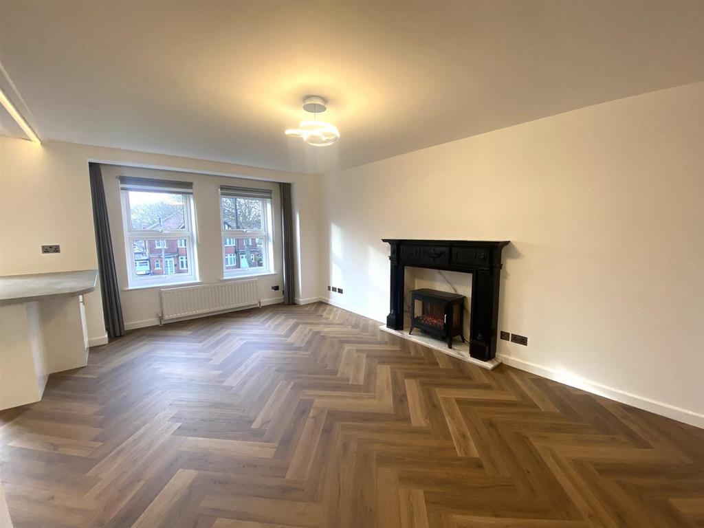 Edwin House, Manor Road, Tynemouth 2 bed apartment - £1,100 pcm (£254 pw)