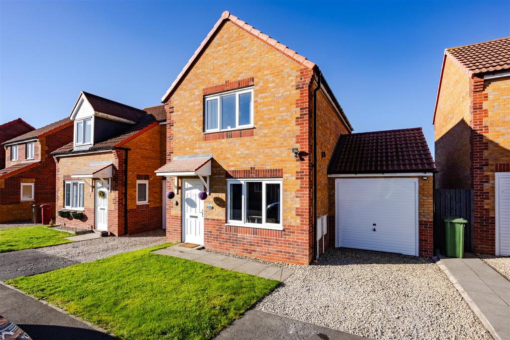 Apollo Court, Scunthorpe 2 bed semi-detached house for sale - £145,000