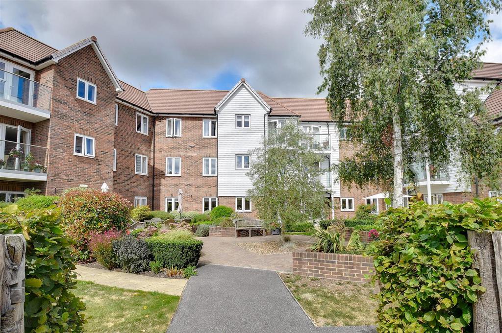 Oak Tree Court, Smallhythe Road... 2 bed retirement property for sale ...