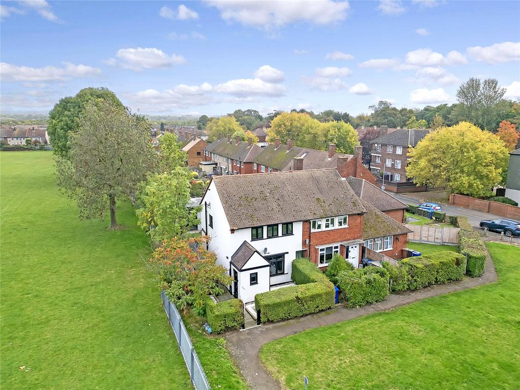 Teviot Avenue, Aveley, South... 3 bed end of terrace house - £375,000
