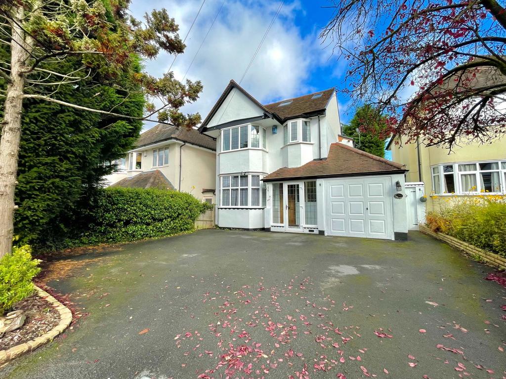 Ulverley Green Road, Solihull 4 bed detached house - £600,000