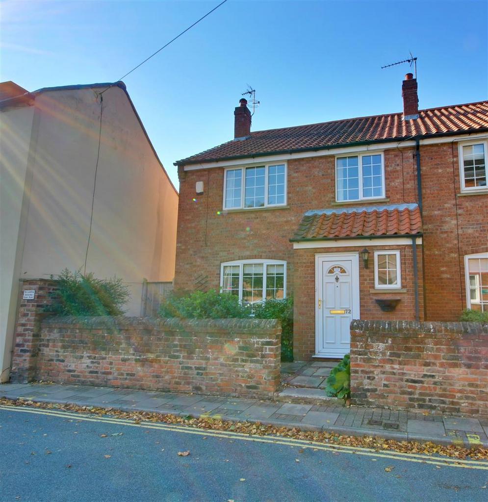 Walkergate, Beverley 3 bed townhouse for sale - £450,000