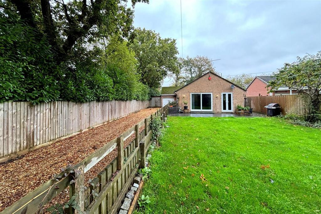 Aspen Drive, Verwood 3 bed detached bungalow for sale - £475,000