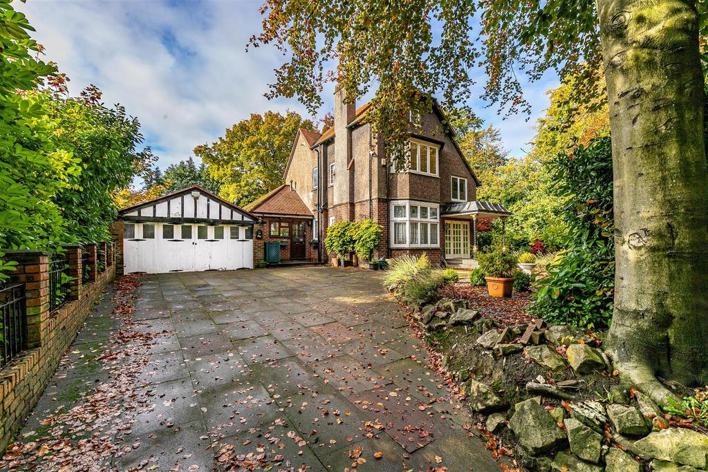 Common Lane, Culcheth 4 bed detached house for sale - £825,000