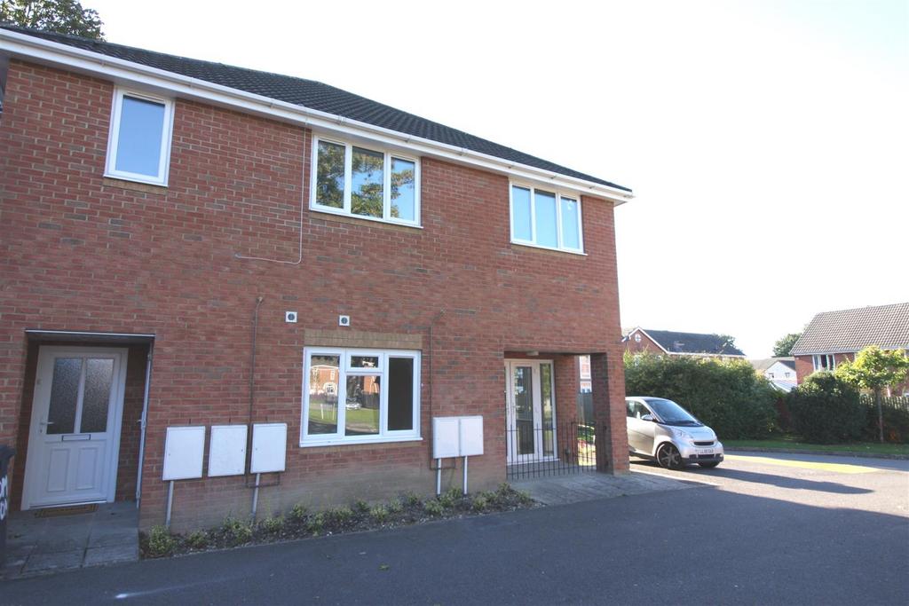 Partridge Way, Salisbury SP4 1 bed detached house - £825 pcm (£190 pw)