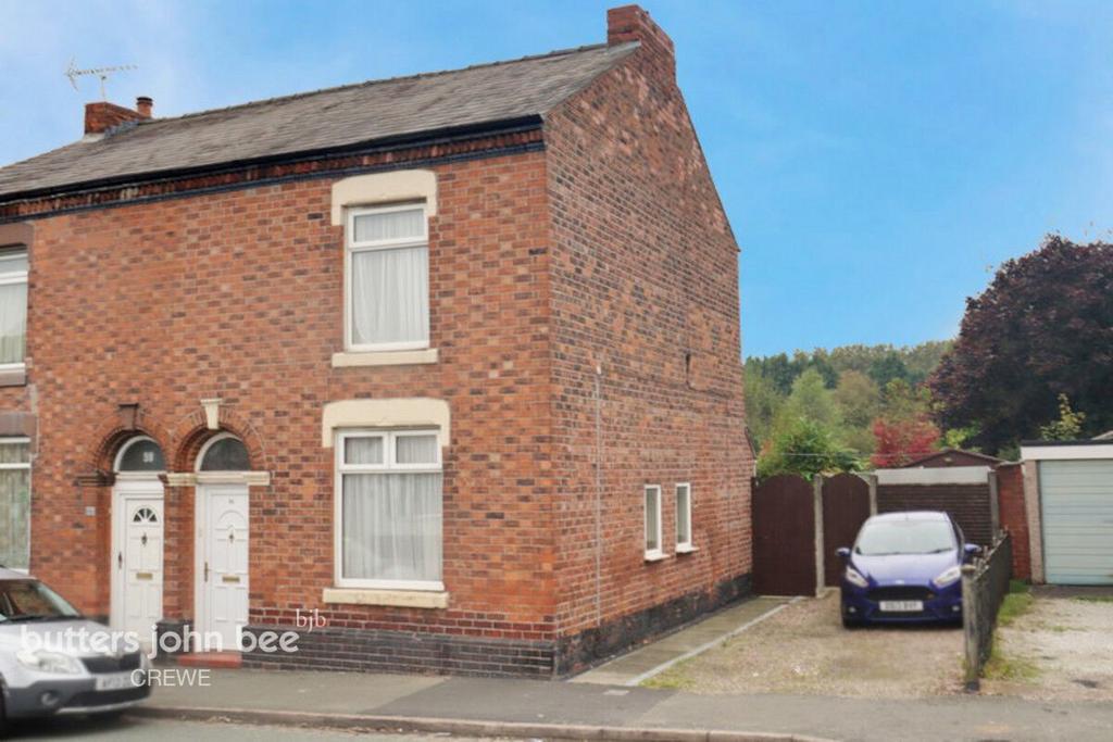 Middlewich Street, Crewe 2 bed semi-detached house - £125,000
