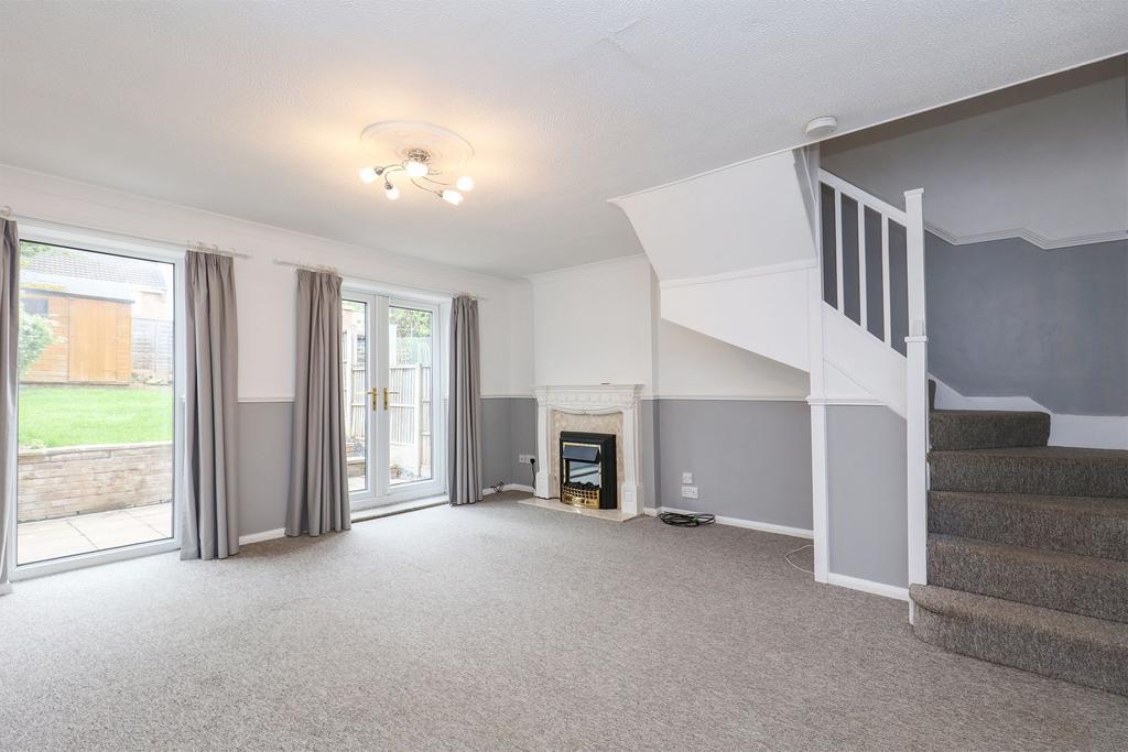 Kestrel Drive, Sheffield S21 3 bed terraced house - £800 pcm (£185 pw)