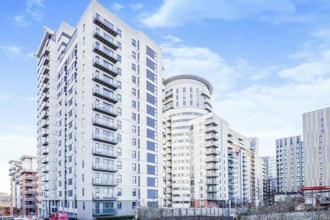 Britton House, Lord Street... 1 bed apartment - £1,025 pcm (£237 pw)