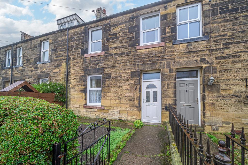 Alnwick NE66 4 bed terraced house - £180,000