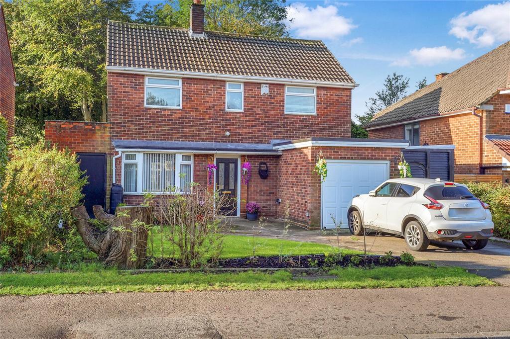 The Avenue, Nunthorpe 3 bed detached house - £265,000