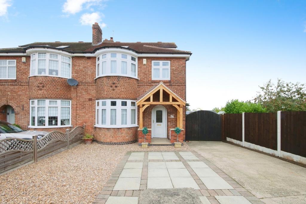 Boroughbridge Road, North Yorkshire YO26 4 bed semi-detached house - £ ...