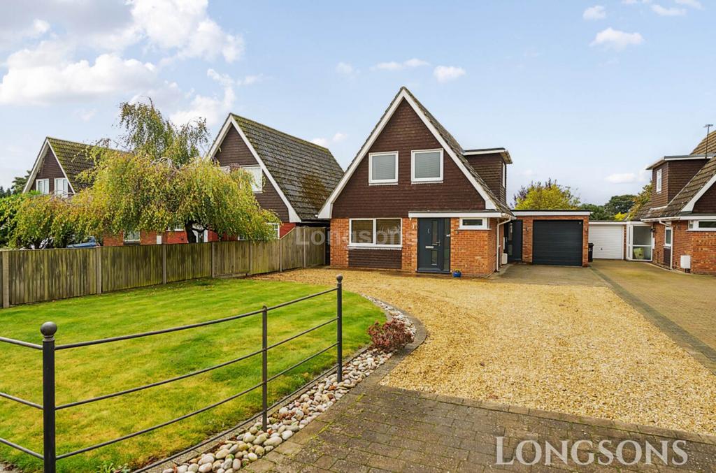 Priory Road, Watton 4 bed detached house - £350,000