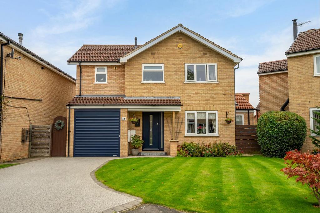 Wilstrop Farm Road, Copmanthorpe, York 4 bed detached house - £550,000