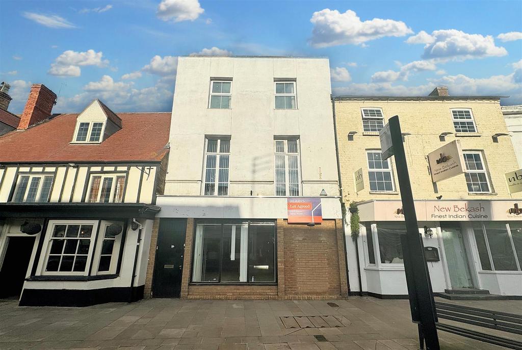 Watling Street East, Towcester 1 bed flat for sale - £119,950