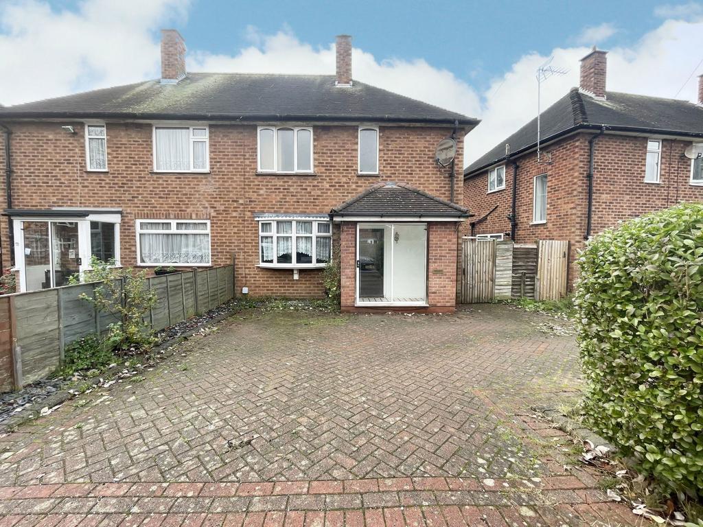 Colesbourne Road, Solihull 3 bed semi-detached house for sale - £250,000