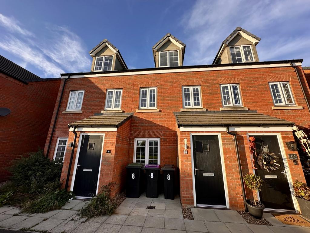 Snow Close, Holdingham, Sleaford... 3 bed terraced house - £975 pcm (£ ...