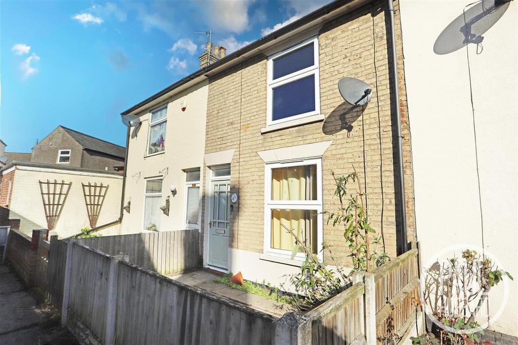 Union Place, Lowestoft, Suffolk 3 bed terraced house - £800 pcm (£185 pw)