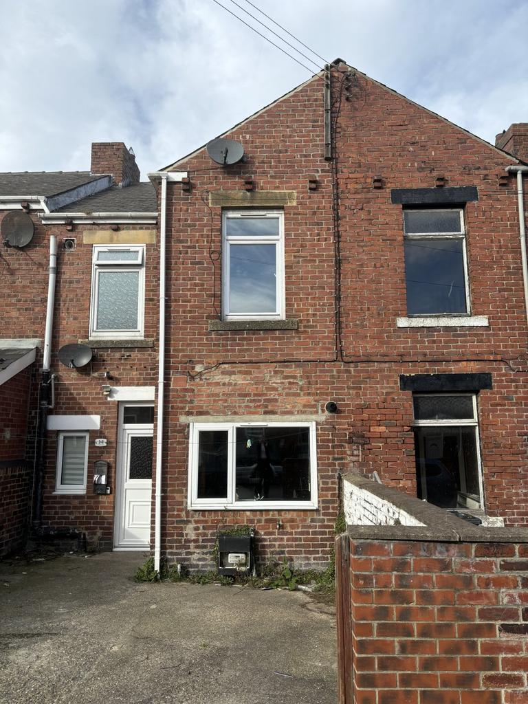 Third Street, Quaking Houses... 3 bed terraced house - £550 pcm (£127 pw)