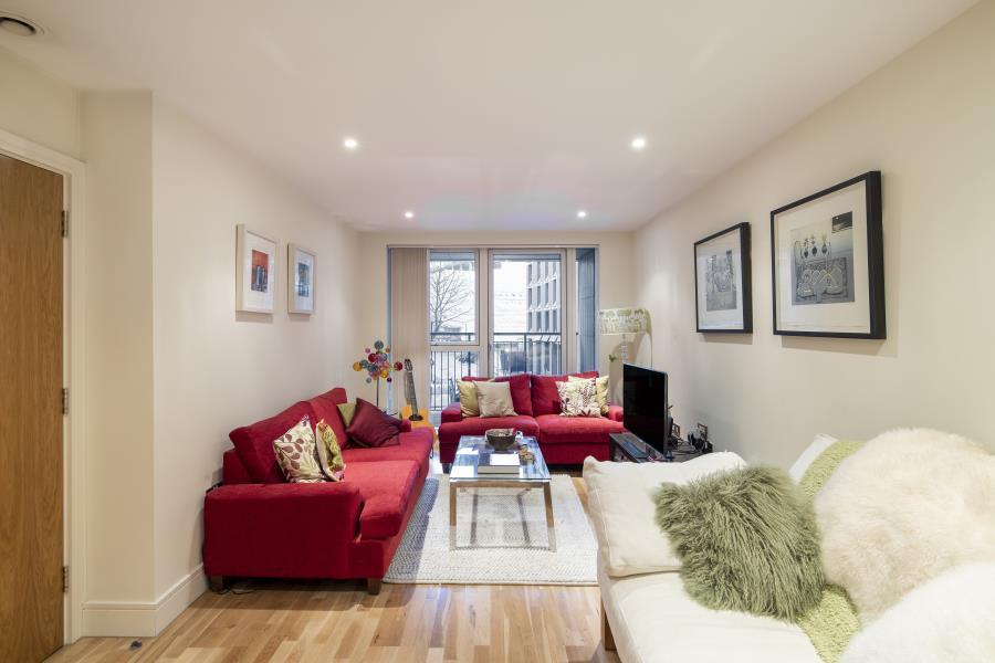 Great Suffolk Street, London SE1 1 bed apartment - £2,167 pcm (£500 pw)