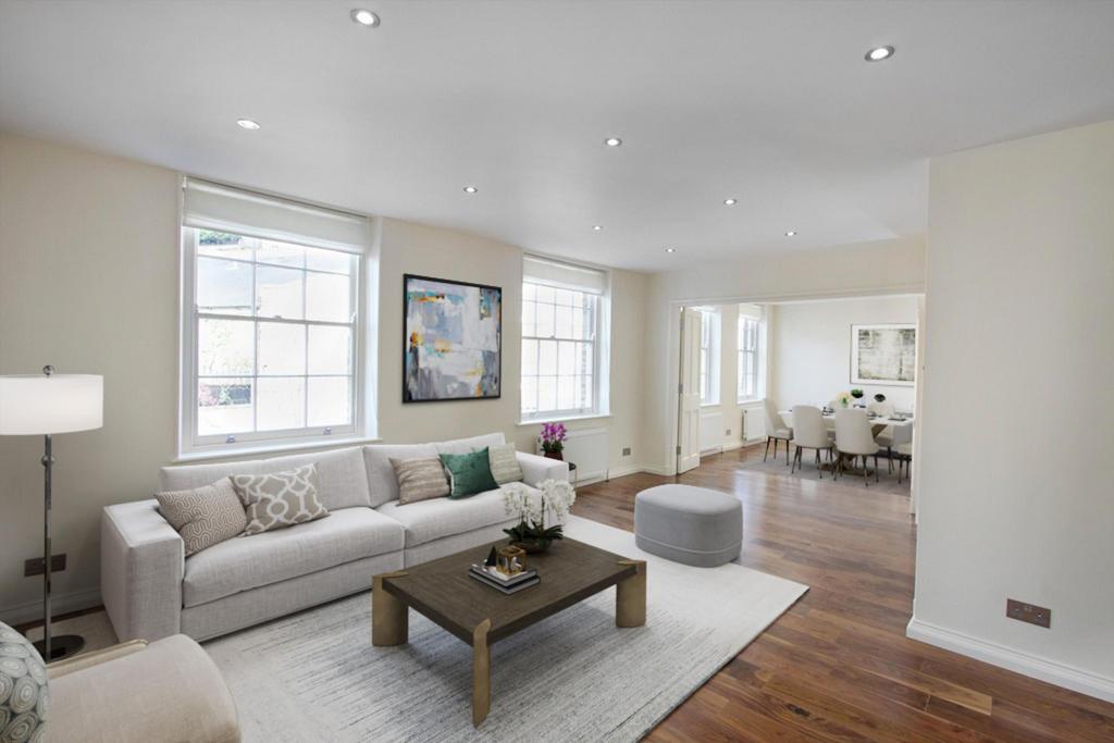 Wilton Row, Belgravia, SW1X 3 bed detached house - £9,100 pcm (£2,100 pw)