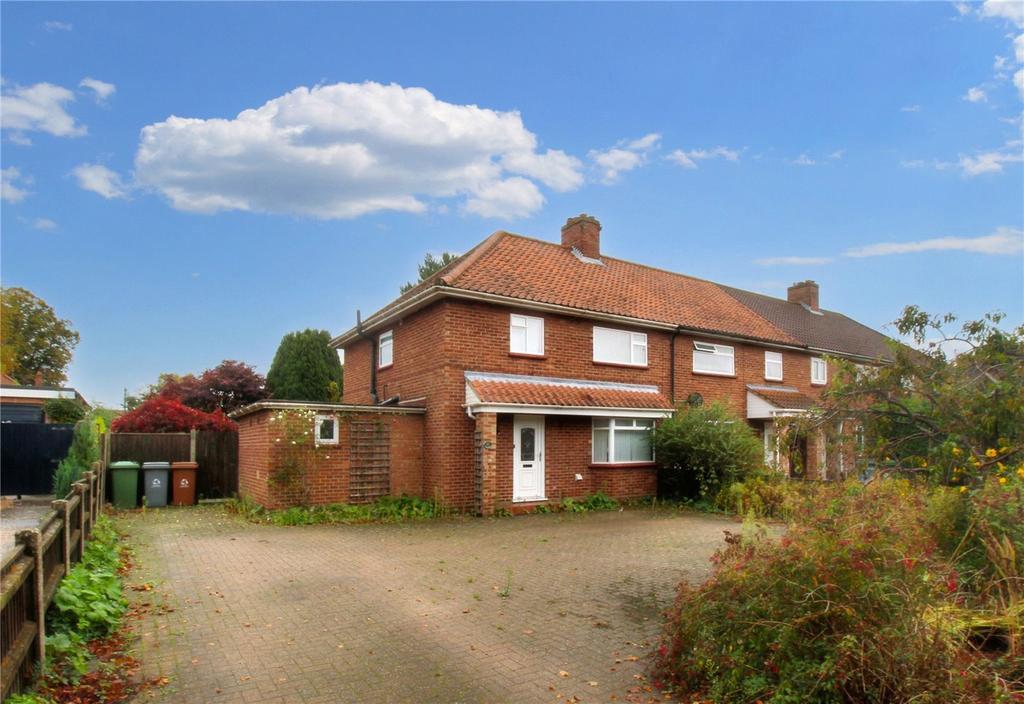 Woodland Road, Hellesdon, Norwich... 3 bed semi-detached house - £270,000