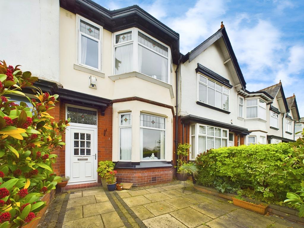 Ruskin Drive, Dentons Green, St... 3 bed terraced house - £235,000