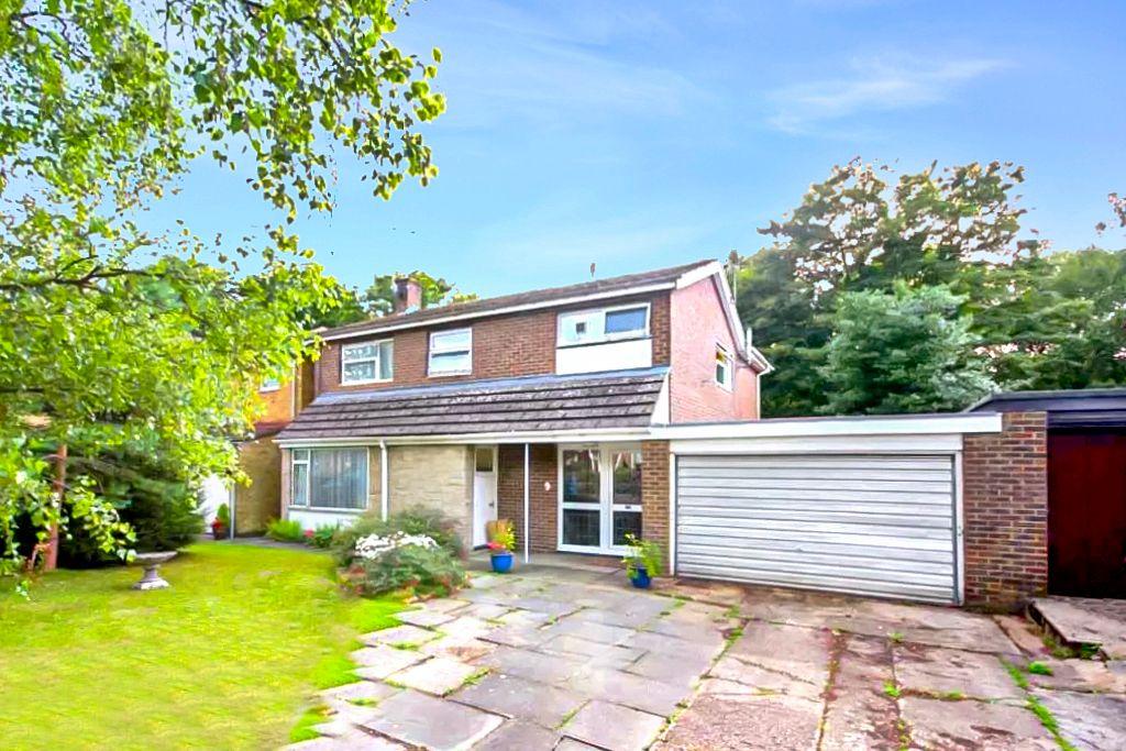 Arden Close, Bracknell RG12 4 bed detached house for sale - £700,000