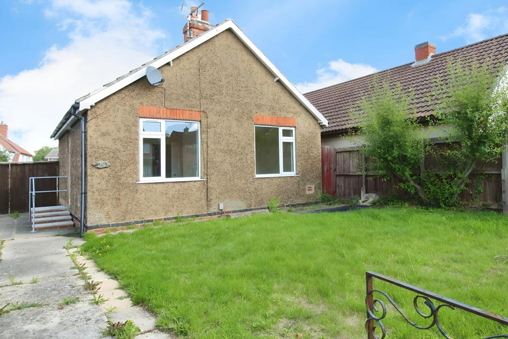 Hawton Lane New Balderton NG24 2 Bed Bungalow 850 Pcm 196 Pw Hawton Lane New Balderton NG24 2 Bed Bungalow 850 Pcm 196 Pw
