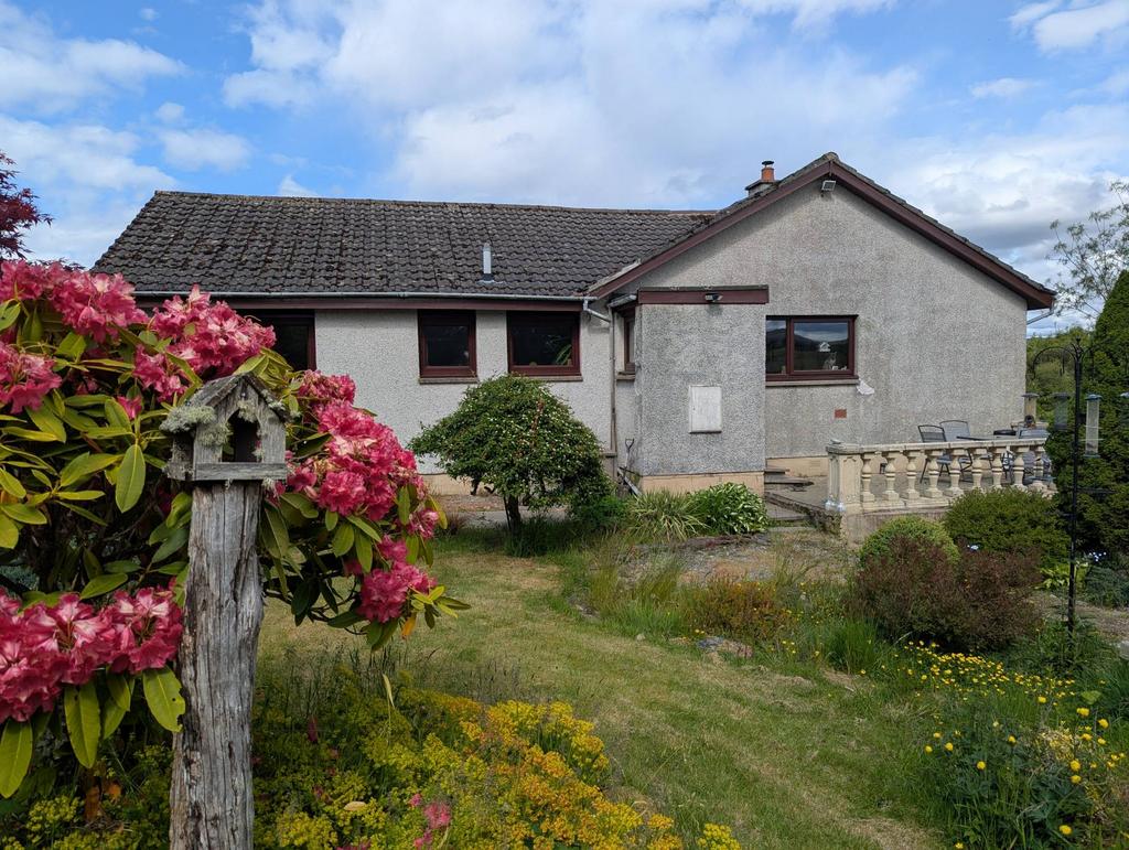 Dunelm, Gorthleck, Inverness, IV2 6YP 3 bed bungalow for sale - £295,000