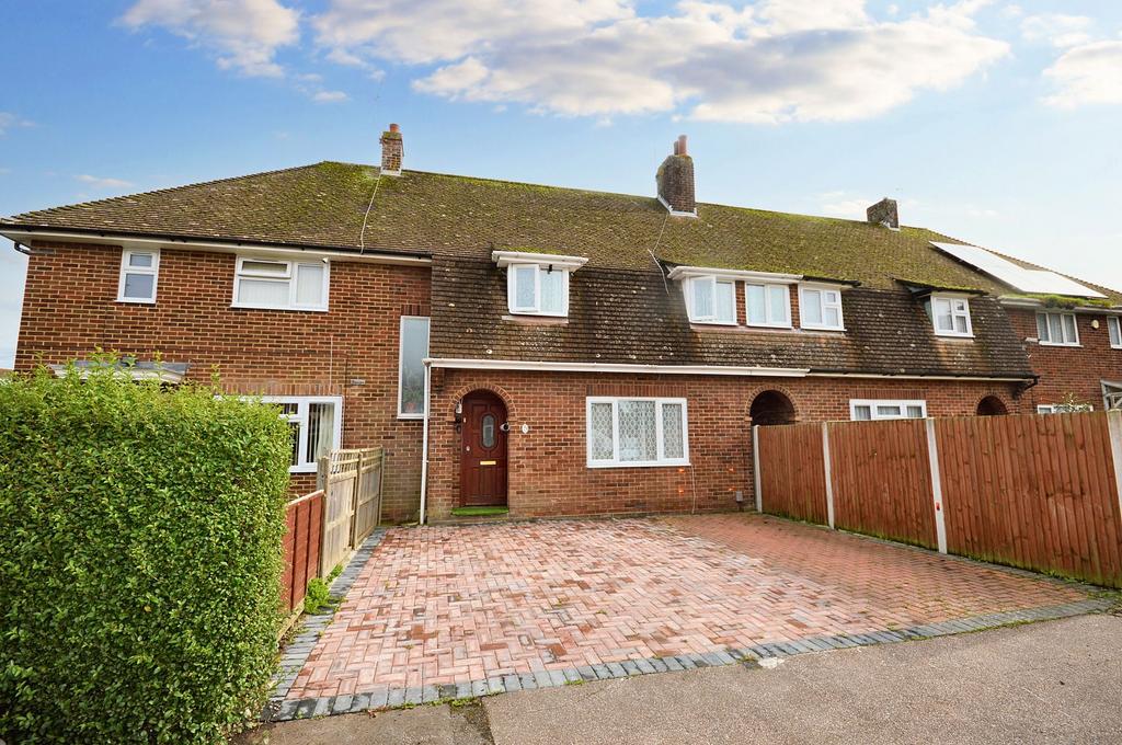 Roman Way, Folkestone CT19 4 bed terraced house - £325,000