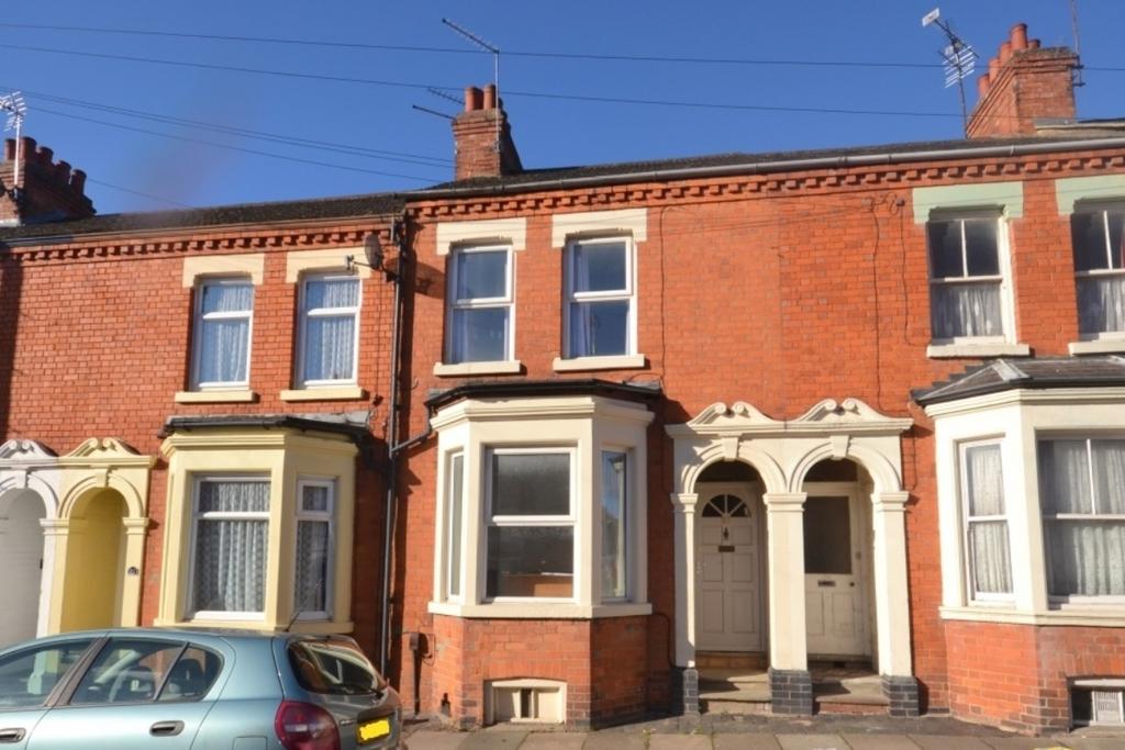 Manfield Road, Northampton NN1 1 bed in a house share - £450 pcm (£104 pw)