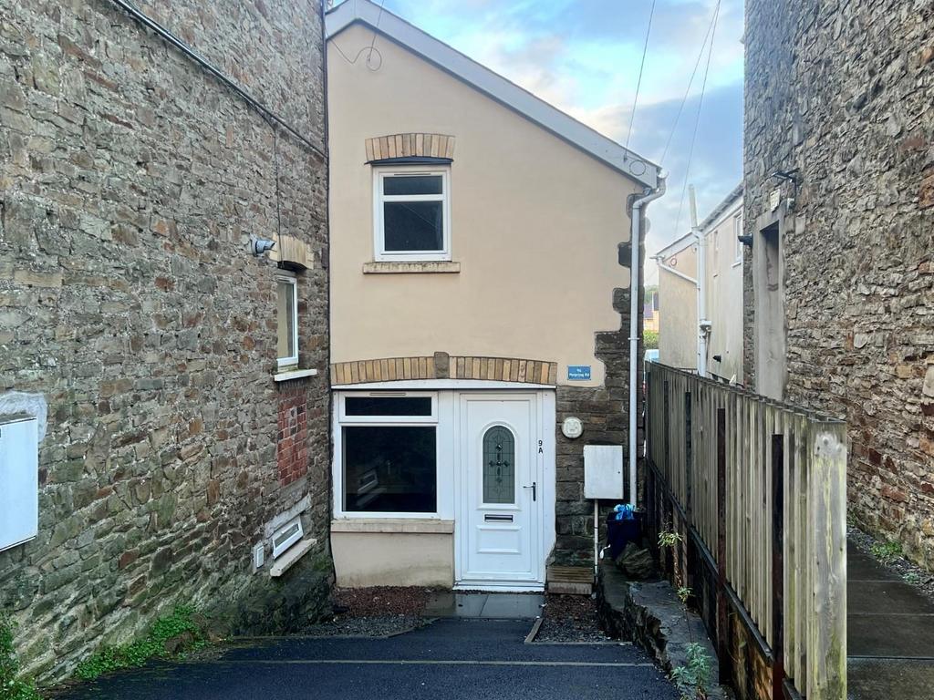 Penprysg Road, Pencoed, Bridgend... 4 bed terraced house - £1,100 pcm ...