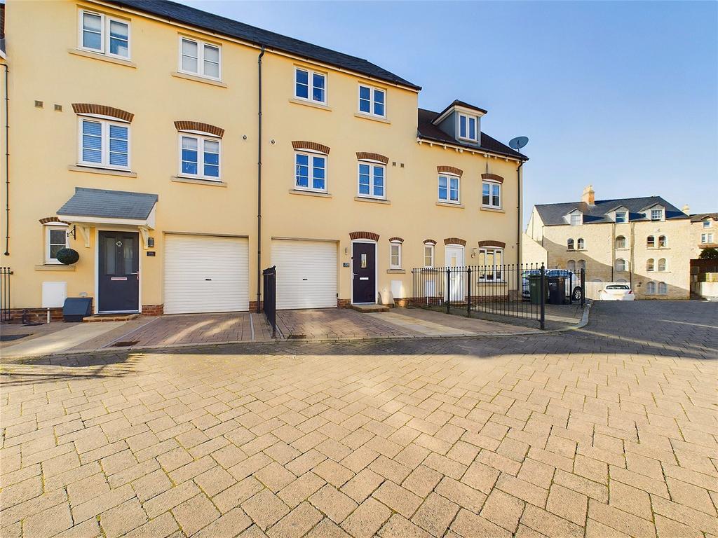 Greenaways, Ebley, Stroud... 3 bed terraced house - £325,000