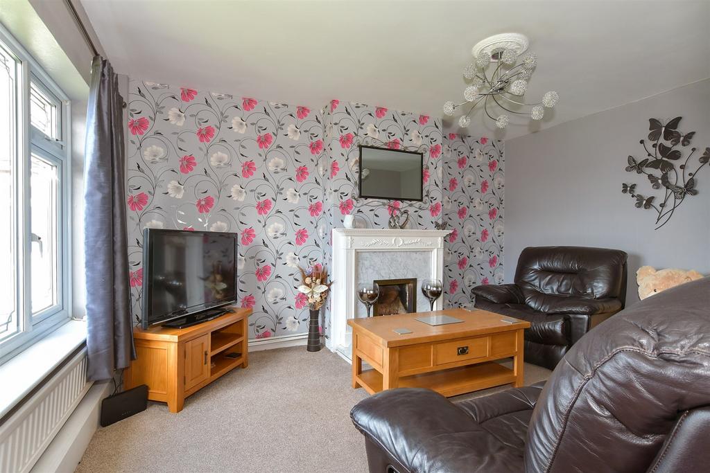 Holyrood Drive, Minster On Sea... 4 bed semi-detached bungalow for sale ...
