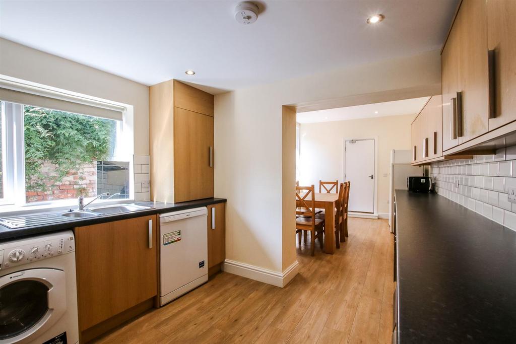 £110pppw - Rosebery Crescent, Jesmond... 6 bed house - £2,860 pcm (£660 pw)