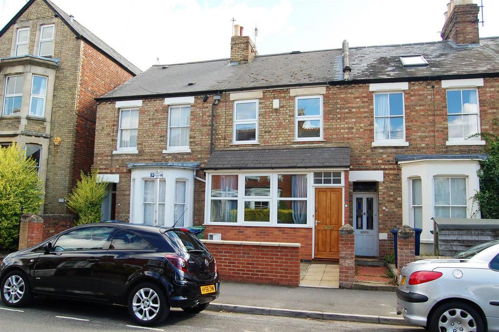 9 Hurst StreetCowleyOxfordOxfordshire 5 bed house - £3,200 pcm (£738 pw)