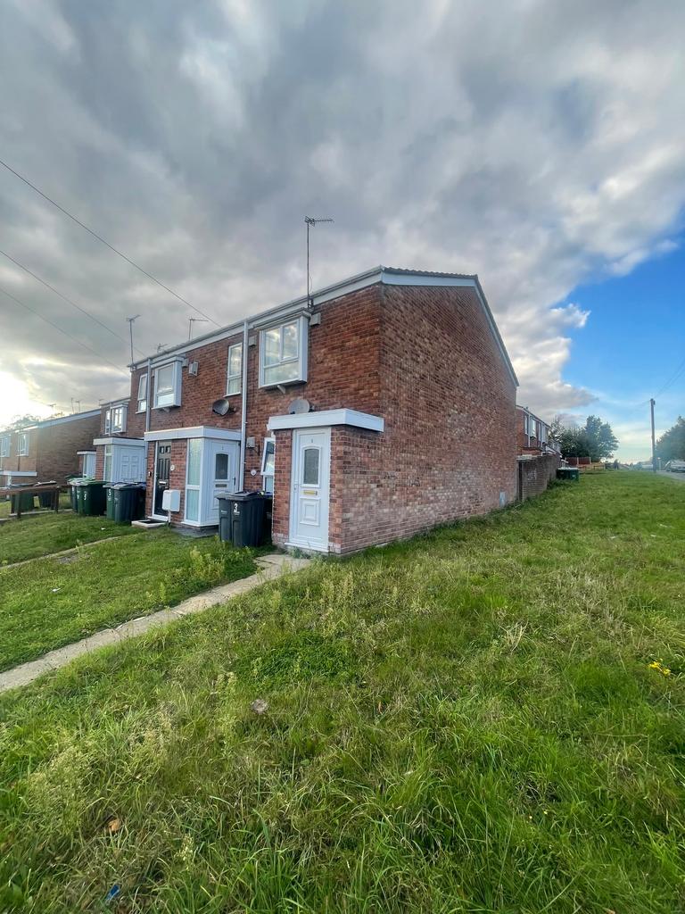 Warren Close, Tipton, DY4 1 bed flat - £675 pcm (£156 pw)