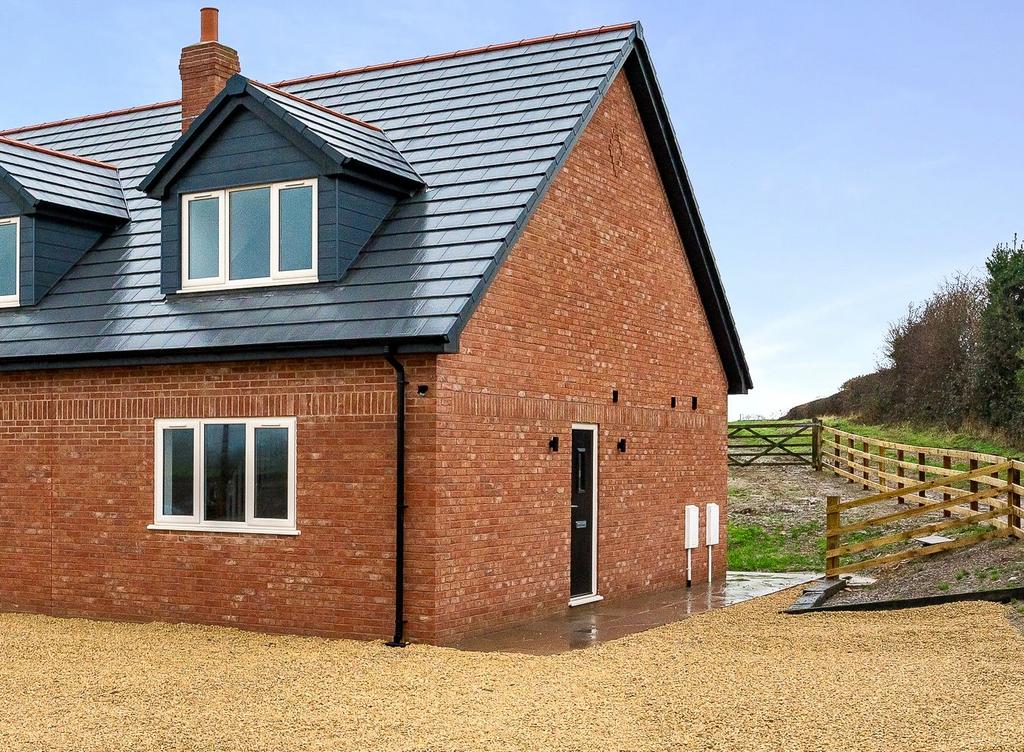Cabus Nook Lane, Preston PR3 2 bed semi-detached house - £1,110 pcm (£ ...