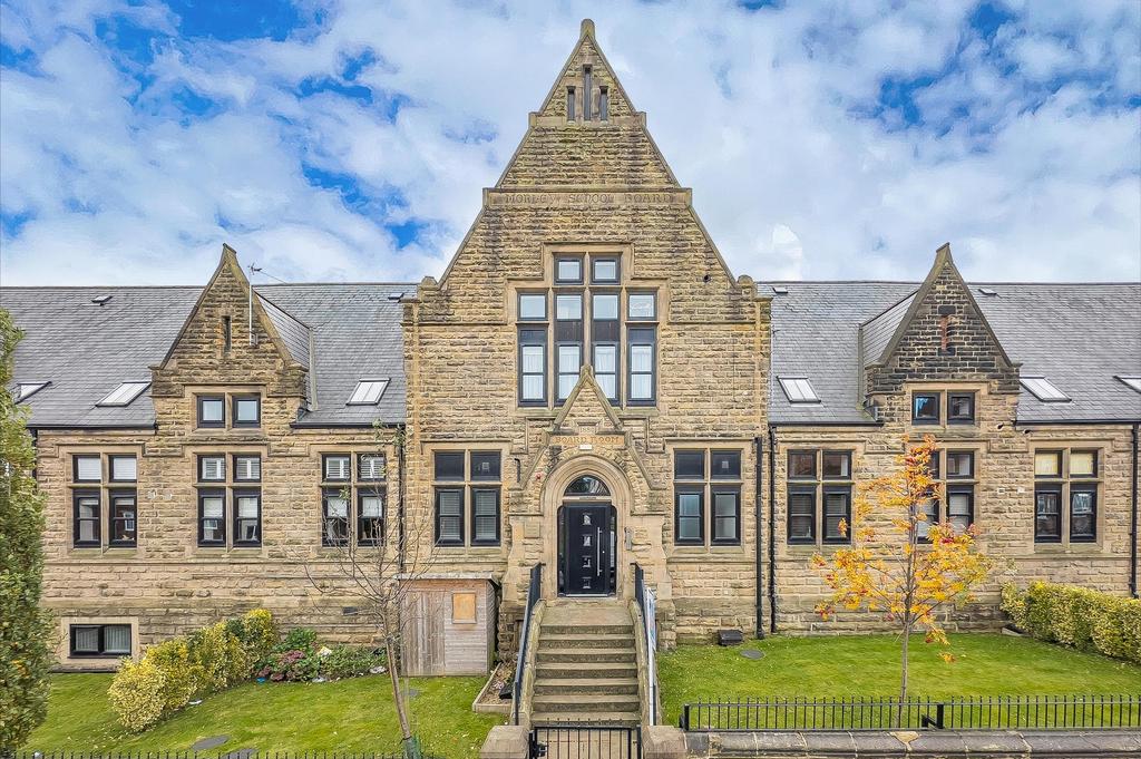 Priestley Manor, Leeds, LS27 2 bed townhouse for sale - £262,500