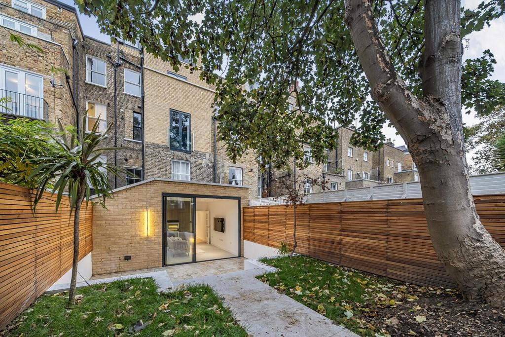 Ongar Road, Fulham, London, SW6 3 bed flat for sale - £975,000