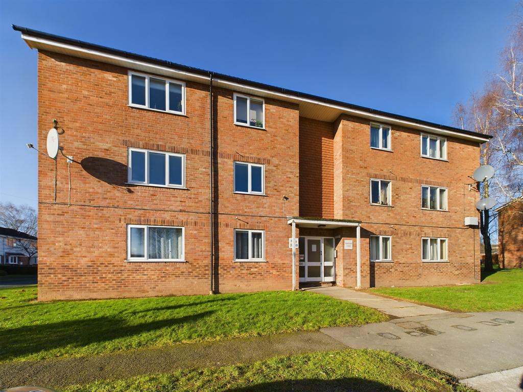 Nicholson Court, Hereford HR4 1 bed flat - £114,995
