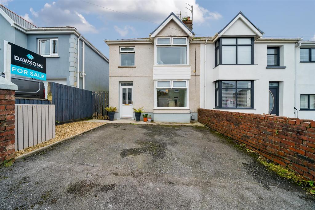 Chapman Street, Llanelli 3 bed semi-detached house - £195,000