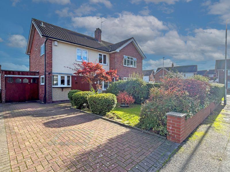 Redcar Road, Wolverhampton 3 bed semi-detached house - £245,000