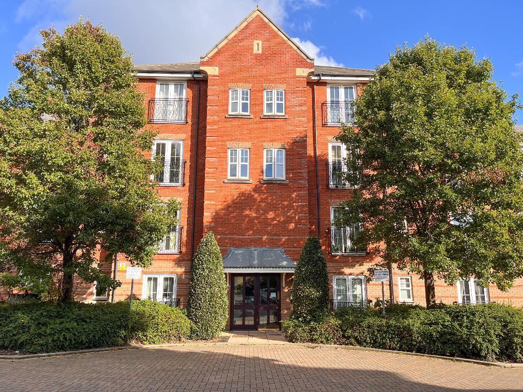 Mill Hill, London NW7 2 bed flat - £399,995