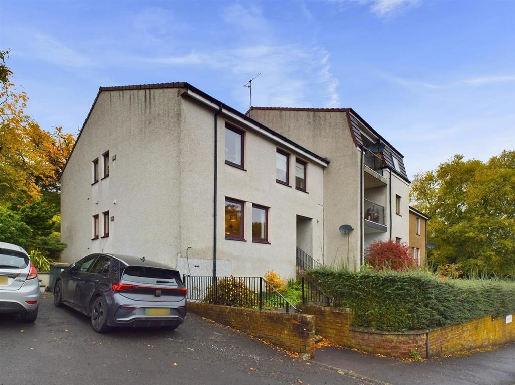 Craigiebank House, Moredun Square... 3 bed flat - £179,950